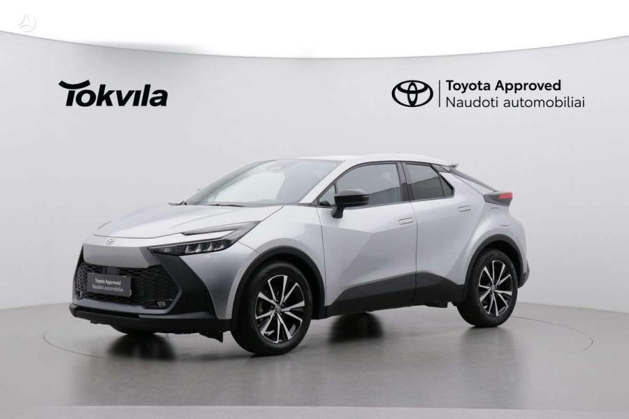Серый Тойота C-HR 2025 в Вильнюс, объемом двигателя 1.80 л и пробегом 31 тыс. км за 31900 €, фото 1 на AUTOMOTO.COM.LV