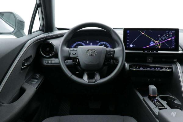 Toyota C-HR 2025 in Vilnius on AUTOMOTO.COM.LV Grey Toyota C-HR 2025 in Vilnius, with an engine capacity of 1.80 L and mileage of 31 thousand km for 31900 €, photo 9 on AUTOMOTO.COM.LV