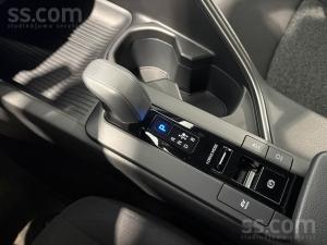 Серый Тойота C-HR 2025 в Вентспилс, объемом двигателя 1.80 л и пробегом 4 тыс. км за 27490 €, фото 17 на AUTOMOTO.COM.LV