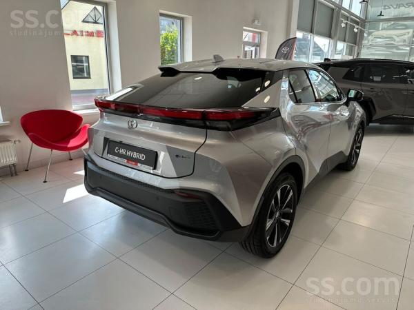 Pelēks Toyota C-HR 2026 Jēkabpils, ar dzinēja tilpumu 1.80 L un nobraukumu 0 tūkst. km par 30990 €, foto 7 vietnē AUTOMOTO.COM.LV