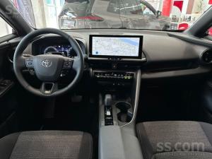 Pelēks Toyota C-HR 2026 Jēkabpils, ar dzinēja tilpumu 1.80 L un nobraukumu 0 tūkst. km par 30990 €, foto 18 vietnē AUTOMOTO.COM.LV