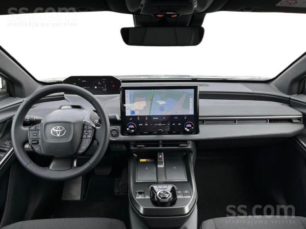 Grey Toyota C-HR 2026 in Riga, with an engine capacity of 1.80 L and mileage of 6 thousand km for 41990 €, photo 8 on AUTOMOTO.COM.LV