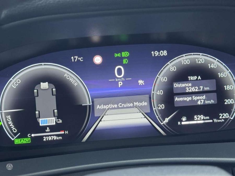 Grey Toyota C-HR 2026 in Vilnius, with an engine capacity of 1.80 L and mileage of 22 thousand km for 27500 €, photo 12 on AUTOMOTO.COM.LV