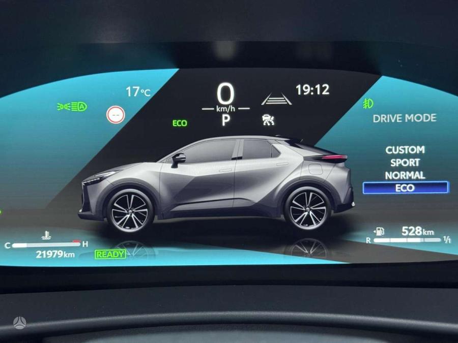 Grey Toyota C-HR 2026 in Vilnius, with an engine capacity of 1.80 L and mileage of 22 thousand km for 27500 €, photo 16 on AUTOMOTO.COM.LV