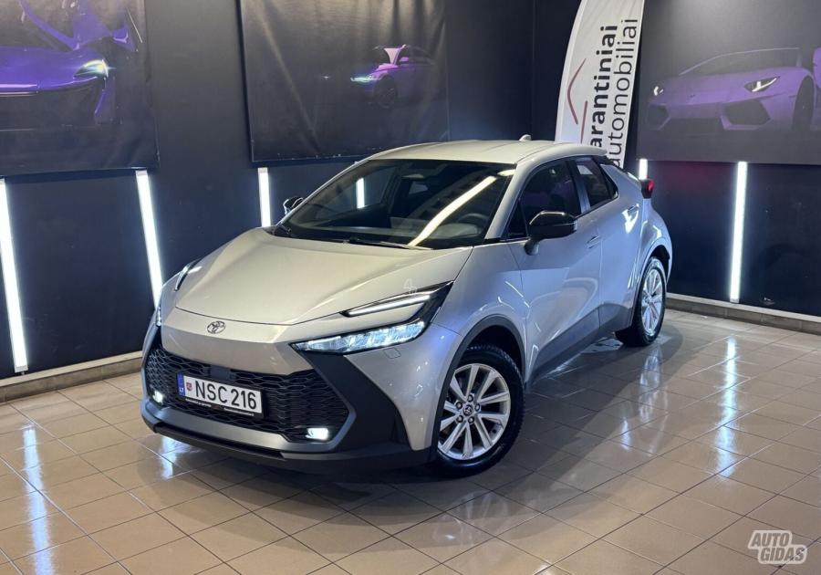 Серый Тойота C-HR 2026 в Авиженяй, объемом двигателя 1.80 л и пробегом 22 тыс. км за 27500 €, фото 1 на AUTOMOTO.COM.LV