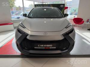 Серый Тойота C-HR 2026 в Екабпилс, объемом двигателя 1.80 л и пробегом 15 тыс. км за 32700 €, фото 3 на AUTOMOTO.COM.LV