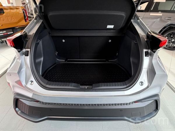 Серый Тойота C-HR 2026 в Екабпилс, объемом двигателя 1.80 л и пробегом 15 тыс. км за 32700 €, фото 10 на AUTOMOTO.COM.LV