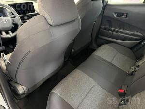 Серый Тойота C-HR 2026 в Екабпилс, объемом двигателя 1.80 л и пробегом 15 тыс. км за 32700 €, фото 12 на AUTOMOTO.COM.LV