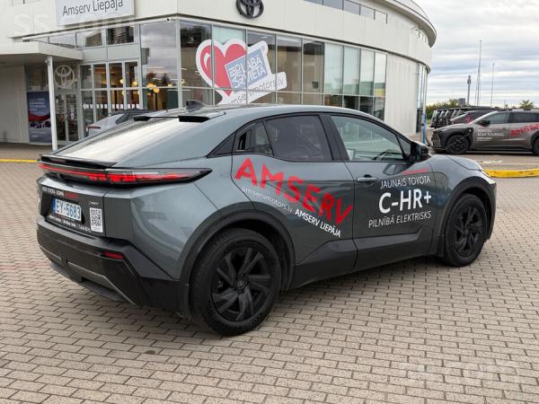 Toyota C-HR 2026 LiepÄja vietnÄ PelÄks Toyota C-HR 2026 LiepÄja, ar dzinÄja tilpumu 1.80 L un nobraukumu 9 tÅ«kst. km par 42500 ā¬, foto 7 vietnÄ AUTOMOTO.COM.LV