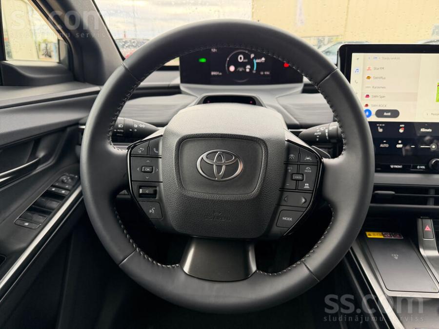 Pelēks Toyota C-HR 2026 Liepāja, ar dzinēja tilpumu 1.80 L un nobraukumu 9 tūkst. km par 42500 €, foto 13 vietnē AUTOMOTO.COM.LV
