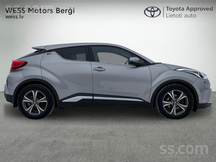 Pelēks Toyota C-HR 2016 Rīga, ar dzinēja tilpumu 1.80 L un nobraukumu 104 tūkst. km par 17990 €, foto 5 vietnē AUTOMOTO.COM.LV