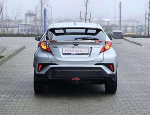 Серый Тойота C-HR 2017 в Вильнюс, объемом двигателя 1.80 л и пробегом 207 тыс. км за 15350 €, фото 11 на AUTOMOTO.COM.LV