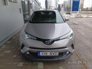 Серый Тойота C-HR 2017 в Таллин, объемом двигателя 1.80 л и пробегом 122 тыс. км за 16490 €, фото 4 на AUTOMOTO.COM.LV