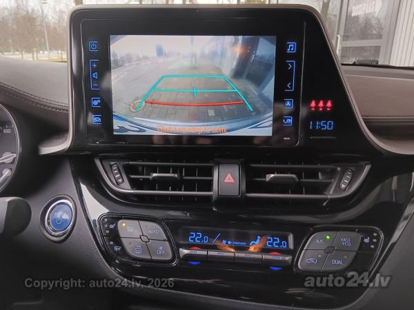 Pelēks Toyota C-HR 2017 Tallina, ar dzinēja tilpumu 1.80 L un nobraukumu 122 tūkst. km par 16490 €, foto 11 vietnē AUTOMOTO.COM.LV