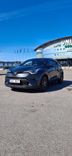 Pelēks Toyota C-HR 2017 Tallina, ar dzinēja tilpumu 1.20 L un nobraukumu 67 tūkst. km par 17000 €, foto  vietnē AUTOMOTO.COM.LV