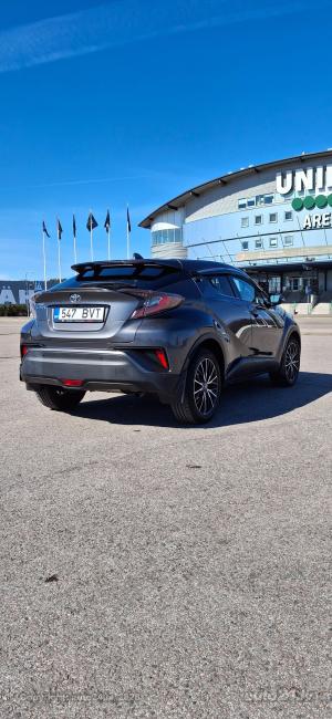 Grey Toyota C-HR 2017 in Tallinn, with an engine capacity of 1.20 L and mileage of 67 thousand km for 17000 €, photo 6 on AUTOMOTO.COM.LV