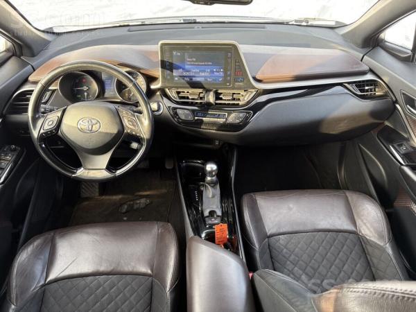 Pelēks Toyota C-HR 2017 Daugavpils, ar dzinēja tilpumu 1.80 L un nobraukumu 230 tūkst. km par 15000 €, foto 10 vietnē AUTOMOTO.COM.LV