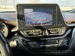 Pelēks Toyota C-HR 2017 Daugavpils, ar dzinēja tilpumu 1.80 L un nobraukumu 230 tūkst. km par 15000 €, foto 17 vietnē AUTOMOTO.COM.LV
