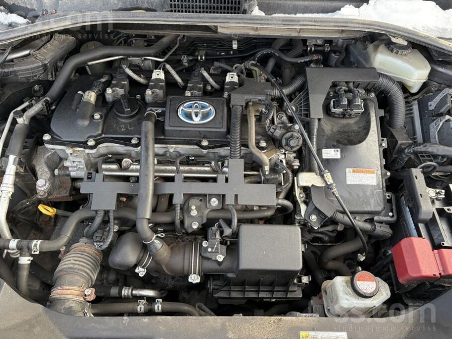 Pelēks Toyota C-HR 2017 Daugavpils, ar dzinēja tilpumu 1.80 L un nobraukumu 230 tūkst. km par 15000 €, foto 29 vietnē AUTOMOTO.COM.LV
