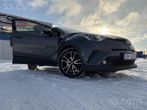 Pelēks Toyota C-HR 2017 Daugavpils, ar dzinēja tilpumu 1.80 L un nobraukumu 230 tūkst. km par 15000 €, foto 33 vietnē AUTOMOTO.COM.LV