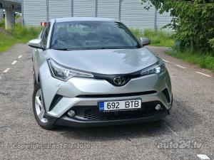 Pelēks Toyota C-HR 2017 Tallina, ar dzinēja tilpumu 1.20 L un nobraukumu 62 tūkst. km par 15300 €, foto 3 vietnē AUTOMOTO.COM.LV