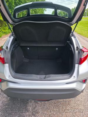 Pelēks Toyota C-HR 2017 Tallina, ar dzinēja tilpumu 1.20 L un nobraukumu 62 tūkst. km par 15300 €, foto 14 vietnē AUTOMOTO.COM.LV