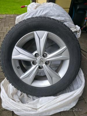 Pelēks Toyota C-HR 2017 Tallina, ar dzinēja tilpumu 1.20 L un nobraukumu 62 tūkst. km par 15300 €, foto 15 vietnē AUTOMOTO.COM.LV
