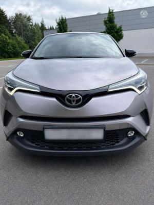 Grey Toyota C-HR 2017 in Vilnius, with an engine capacity of 1.20 L and mileage of 219 thousand km for 13890 €, photo 4 on AUTOMOTO.COM.LV