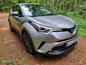 Серый Тойота C-HR 2017 в Таураге, объемом двигателя 1.80 л и пробегом 160 тыс. км за 15700 €, фото 4 на AUTOMOTO.COM.LV