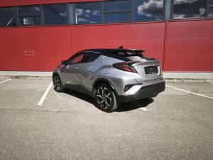 Серый Тойота C-HR 2017 в Каунас, объемом двигателя 1.80 л и пробегом 200 тыс. км за 15250 €, фото 6 на AUTOMOTO.COM.LV