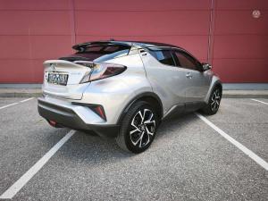 Серый Тойота C-HR 2017 в Каунас, объемом двигателя 1.80 л и пробегом 200 тыс. км за 15250 €, фото 8 на AUTOMOTO.COM.LV