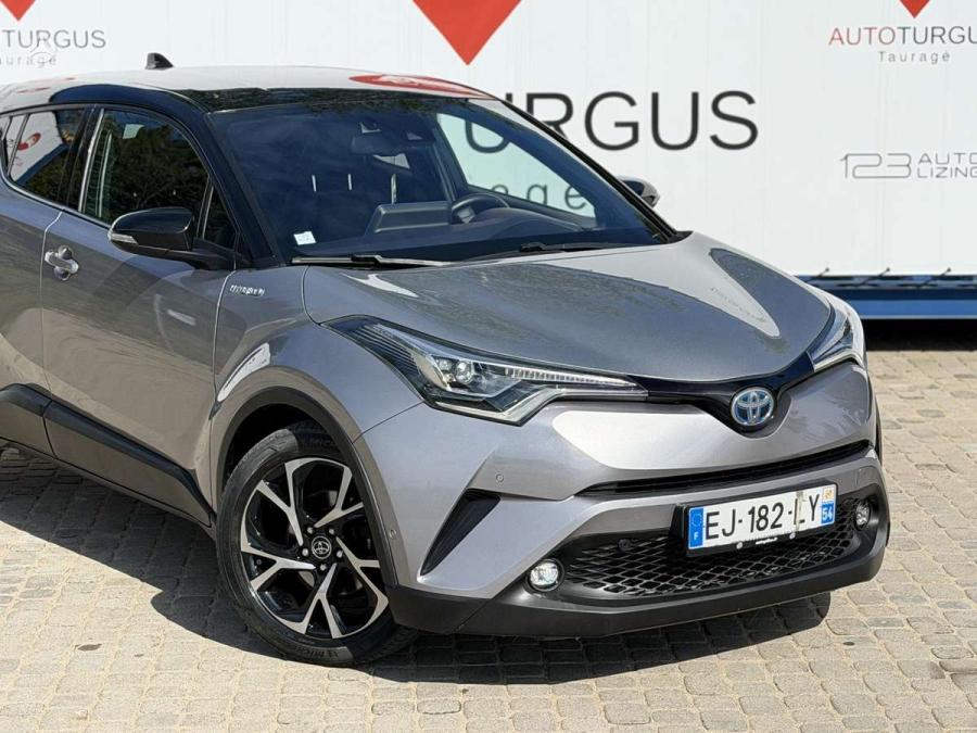 Grey Toyota C-HR 2017 in Taurage, with an engine capacity of 1.80 L and mileage of 197 thousand km for 14300 €, photo 5 on AUTOMOTO.COM.LV