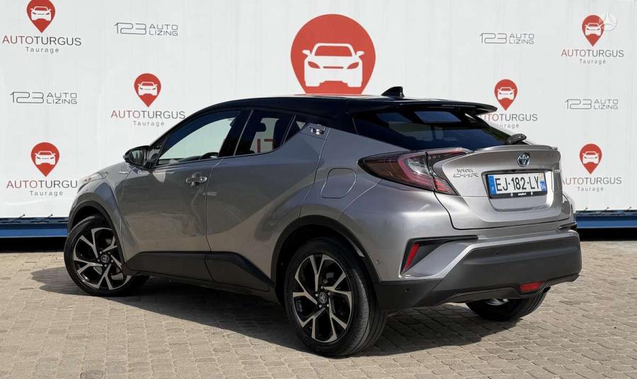 Grey Toyota C-HR 2017 in Taurage, with an engine capacity of 1.80 L and mileage of 197 thousand km for 14300 €, photo 18 on AUTOMOTO.COM.LV