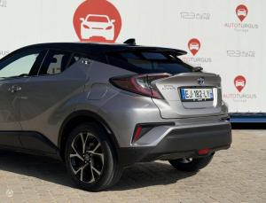 Grey Toyota C-HR 2017 in Taurage, with an engine capacity of 1.80 L and mileage of 197 thousand km for 14300 €, photo 26 on AUTOMOTO.COM.LV