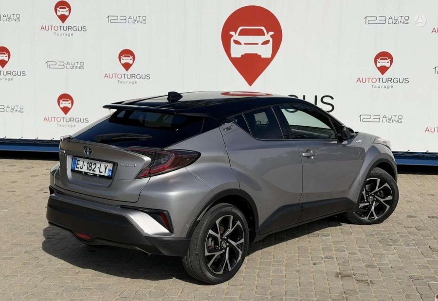 Grey Toyota C-HR 2017 in Taurage, with an engine capacity of 1.80 L and mileage of 197 thousand km for 14300 €, photo 27 on AUTOMOTO.COM.LV