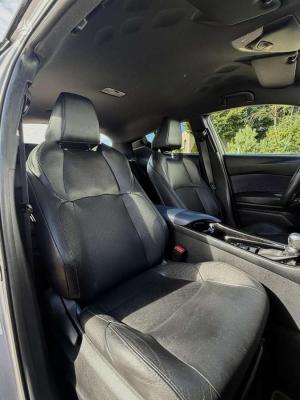 Grey Toyota C-HR 2017 in Taurage, with an engine capacity of 1.80 L and mileage of 197 thousand km for 14300 €, photo 33 on AUTOMOTO.COM.LV