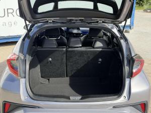 Grey Toyota C-HR 2017 in Taurage, with an engine capacity of 1.80 L and mileage of 197 thousand km for 14300 €, photo 37 on AUTOMOTO.COM.LV