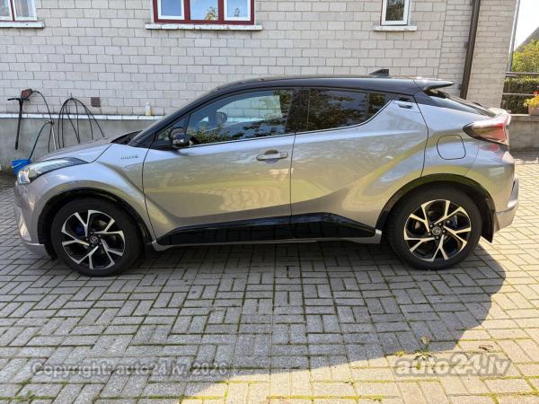 Pelēks Toyota C-HR 2017 Veru, ar dzinēja tilpumu 1.80 L un nobraukumu 187 tūkst. km par 18500 €, foto 3 vietnē AUTOMOTO.COM.LV