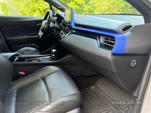 Pelēks Toyota C-HR 2017 Veru, ar dzinēja tilpumu 1.80 L un nobraukumu 187 tūkst. km par 18500 €, foto 14 vietnē AUTOMOTO.COM.LV