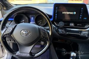 Pelēks Toyota C-HR 2017 Veru, ar dzinēja tilpumu 1.80 L un nobraukumu 187 tūkst. km par 18500 €, foto 15 vietnē AUTOMOTO.COM.LV