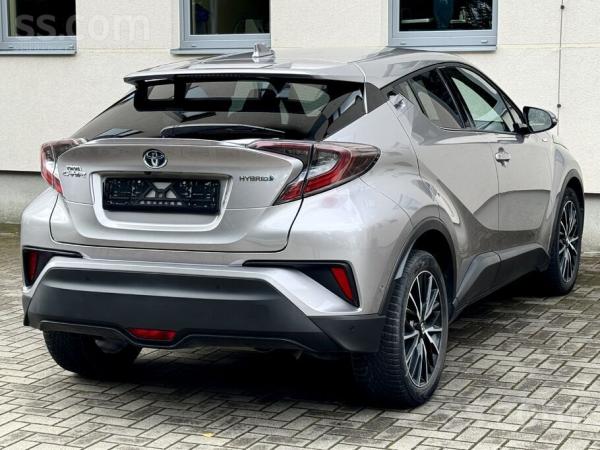 Тойота C-HR 2017 в Елгава на AUTOMOTO.COM.LV Серый Тойота C-HR 2017 в Елгава, объемом двигателя 1.80 л и пробегом 189 тыс. км за 16300 €, фото 4 на AUTOMOTO.COM.LV