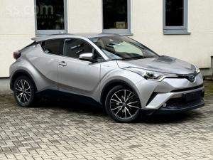 Pelēks Toyota C-HR 2017 Jelgava, ar dzinēja tilpumu 1.80 L un nobraukumu 189 tūkst. km par 16300 €, foto 15 vietnē AUTOMOTO.COM.LV