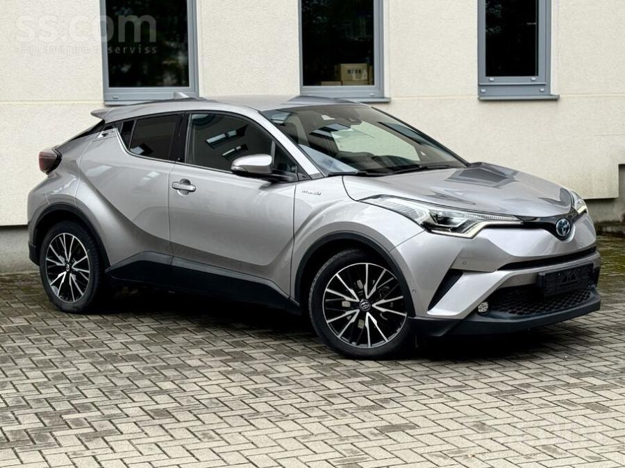 Pelēks Toyota C-HR 2017 Jelgava, ar dzinēja tilpumu 1.80 L un nobraukumu 189 tūkst. km par 16300 €, foto 15 vietnē AUTOMOTO.COM.LV