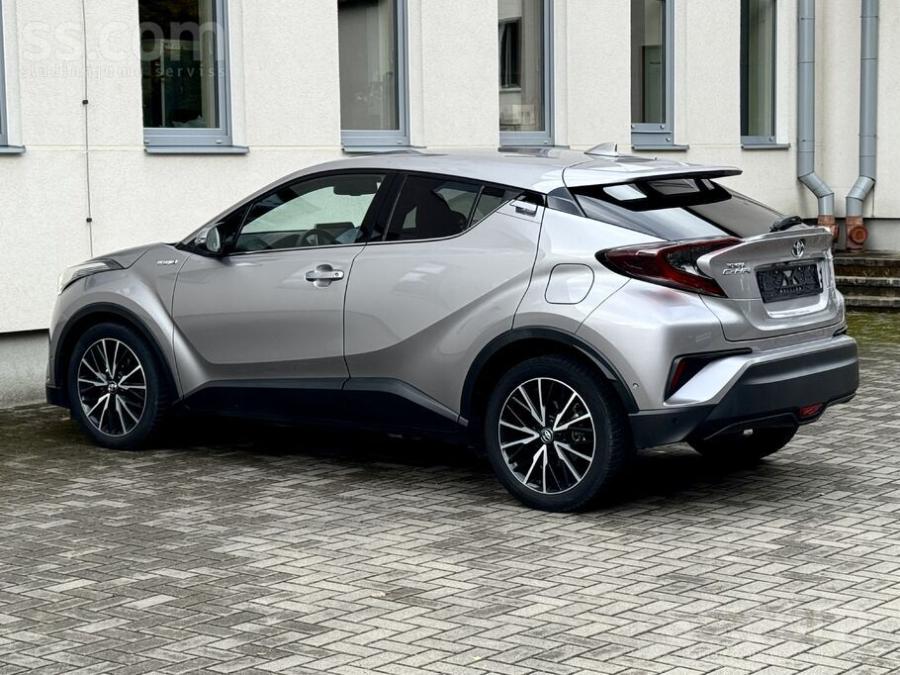 Pelēks Toyota C-HR 2017 Jelgava, ar dzinēja tilpumu 1.80 L un nobraukumu 189 tūkst. km par 16300 €, foto 17 vietnē AUTOMOTO.COM.LV