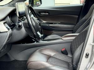 Pelēks Toyota C-HR 2017 Jelgava, ar dzinēja tilpumu 1.80 L un nobraukumu 189 tūkst. km par 16300 €, foto 20 vietnē AUTOMOTO.COM.LV