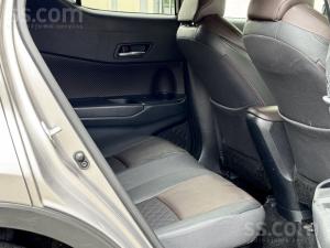 Pelēks Toyota C-HR 2017 Jelgava, ar dzinēja tilpumu 1.80 L un nobraukumu 189 tūkst. km par 16300 €, foto 22 vietnē AUTOMOTO.COM.LV