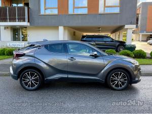 Grey Toyota C-HR 2017 in Tallinn, with an engine capacity of 1.80 L and mileage of 97 thousand km for 16990 €, photo 8 on AUTOMOTO.COM.LV
