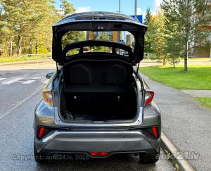 Grey Toyota C-HR 2017 in Tallinn, with an engine capacity of 1.80 L and mileage of 97 thousand km for 16990 €, photo 15 on AUTOMOTO.COM.LV