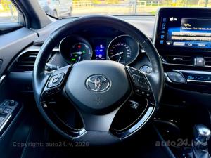 Grey Toyota C-HR 2017 in Tallinn, with an engine capacity of 1.80 L and mileage of 97 thousand km for 16990 €, photo 21 on AUTOMOTO.COM.LV