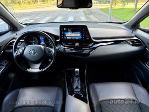 Grey Toyota C-HR 2017 in Tallinn, with an engine capacity of 1.80 L and mileage of 97 thousand km for 16990 €, photo 29 on AUTOMOTO.COM.LV
